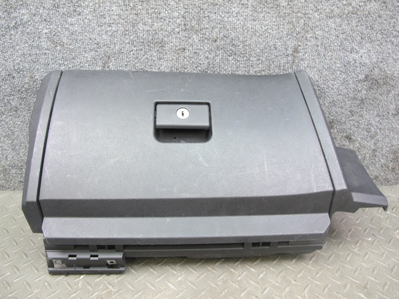 10-18 Nissan 370Z Z34 Convert Dash Front Right Glove Box Compartment S – das77auto