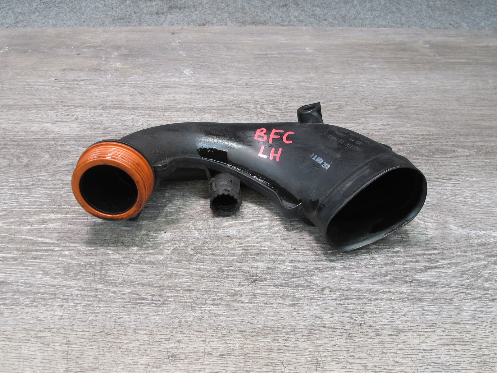 11-16 BMW F12 F10 550I 4.4L N63 Engine Left Side Air Intake Pipe Duct ...